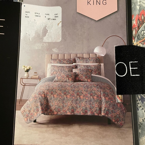 Rachel Zoe | Bedding | Rachel Zoe Pailsey King Size Reversible Quilt ...